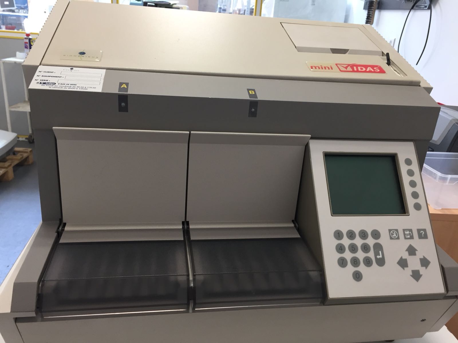 Analyseur de paillasse, Automate de laboratoire MINI VIDAS BIOMERIEUX ...